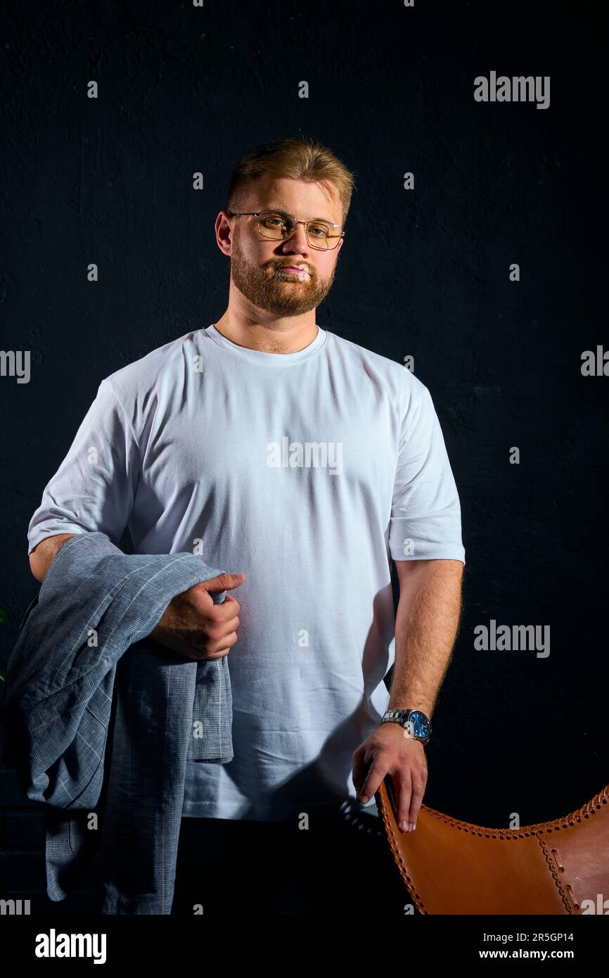 Mature bearded guy dark hair hi-res stock photography and images - Alamy