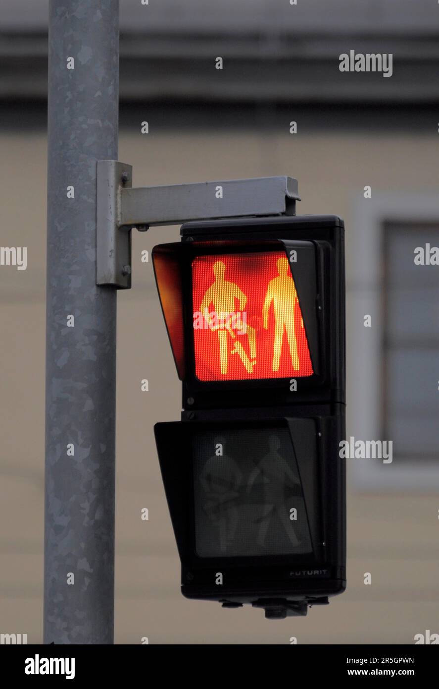 Austria, Salzburg, pedestrian lights on red Stock Photo - Alamy