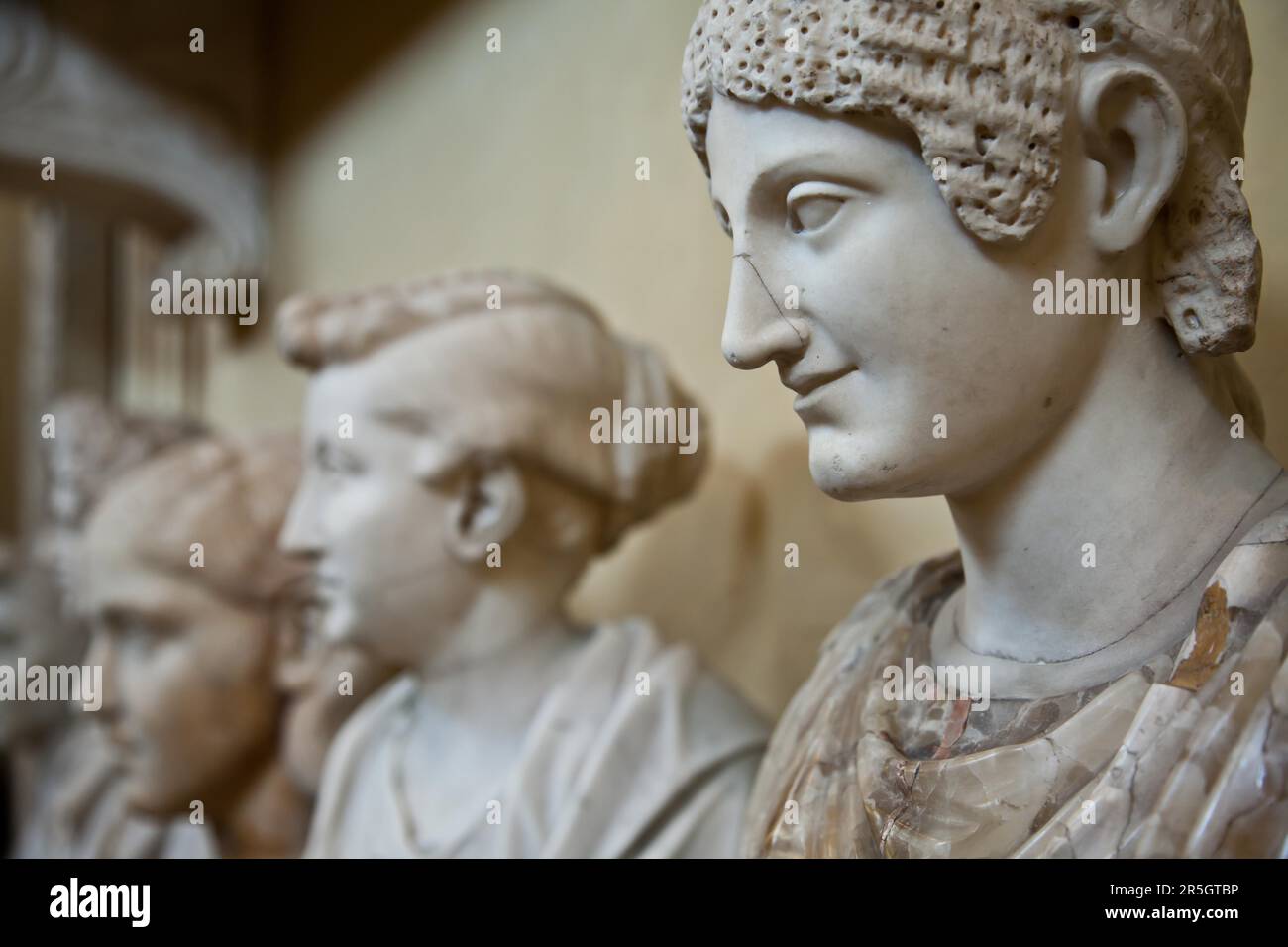 Vatican Museums, Rome, Italy: collection of statues Stock Photo - Alamy