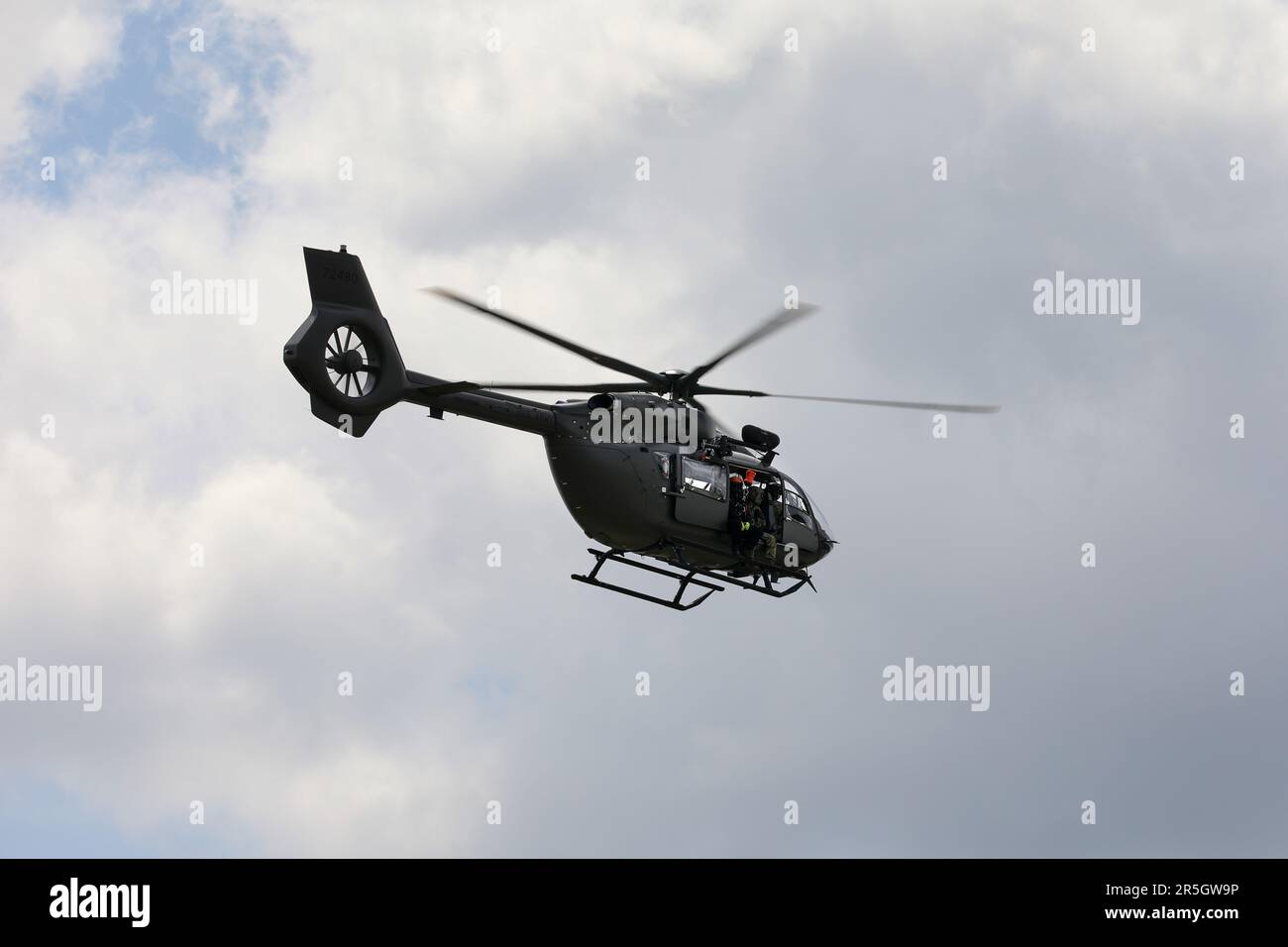 South Carolina Army National Guard Soldiers of the 59th Aviation Troop ...