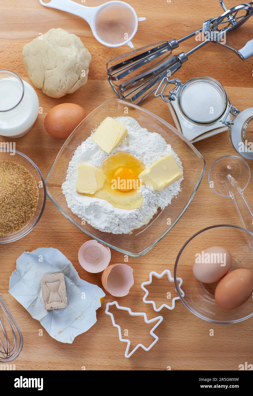 Close up ingredients baking cake hi-res stock photography and images ...