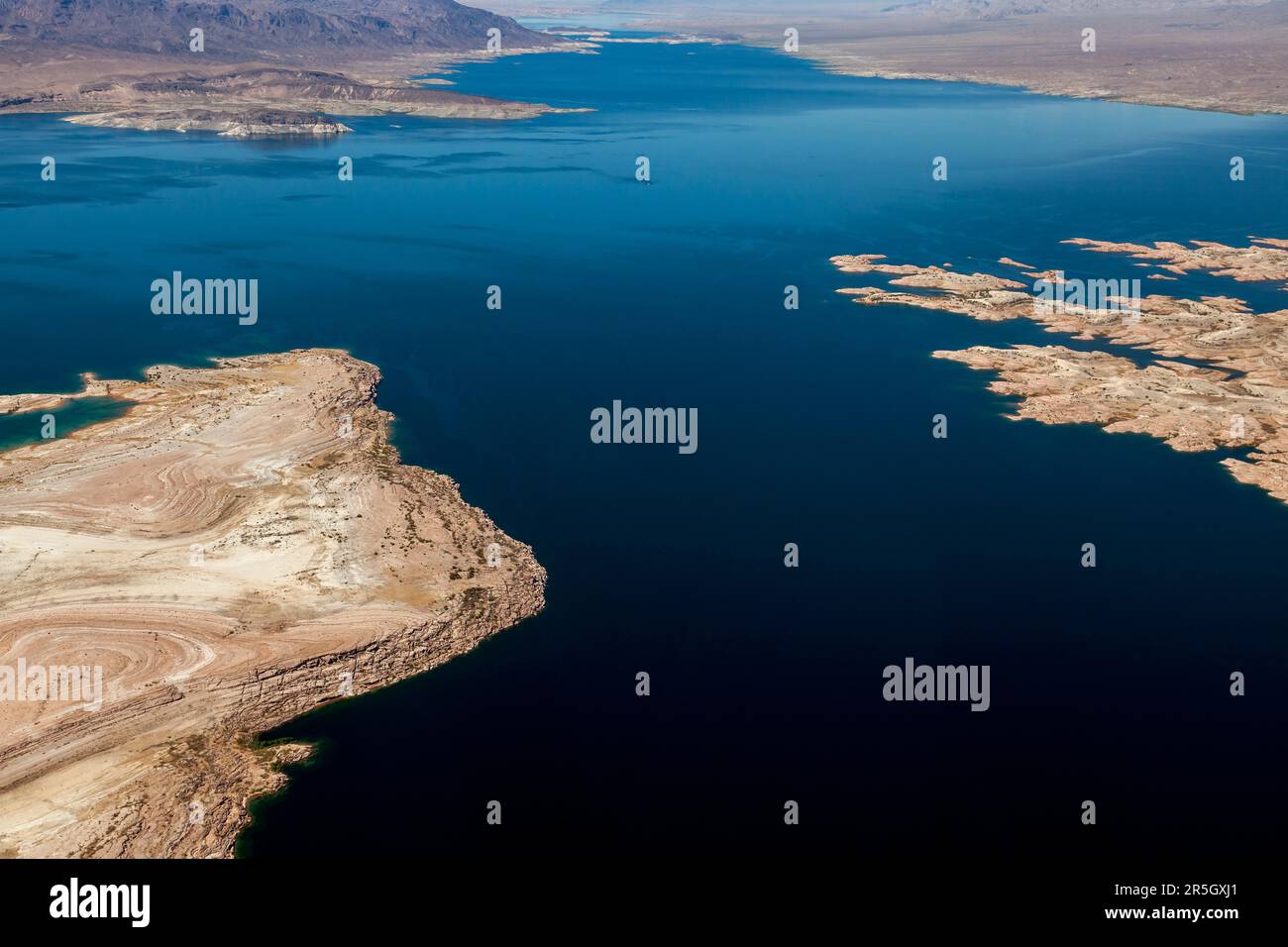 Aerial view of Lake Mead Stock Photo - Alamy