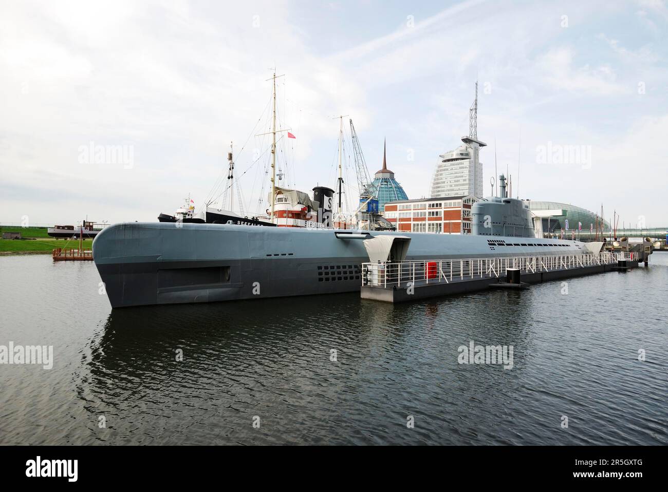 Periscope german submarine hi-res stock photography and images - Alamy