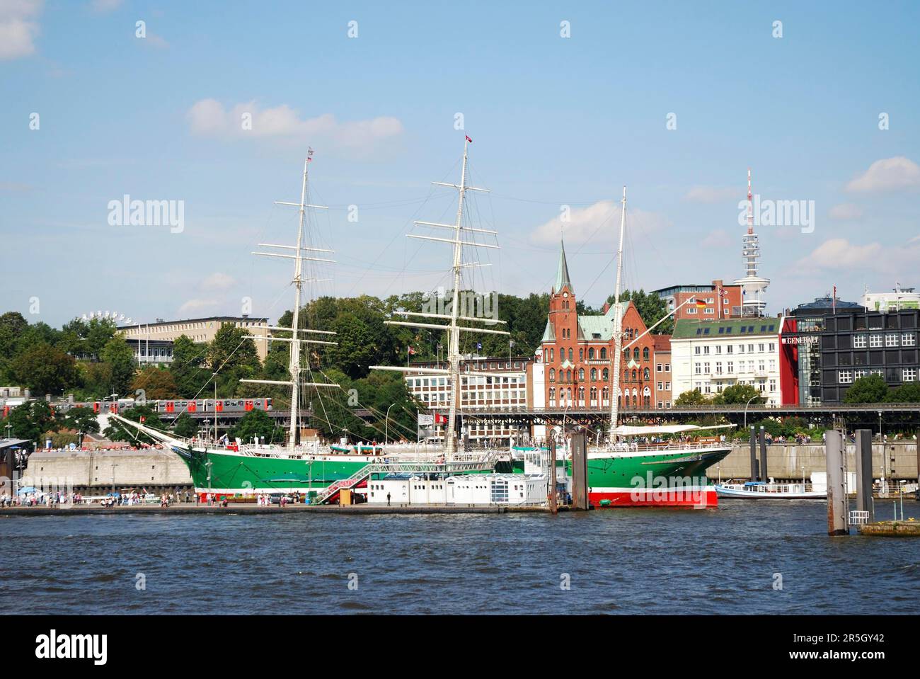 Harbor round trip ship hi-res stock photography and images - Alamy
