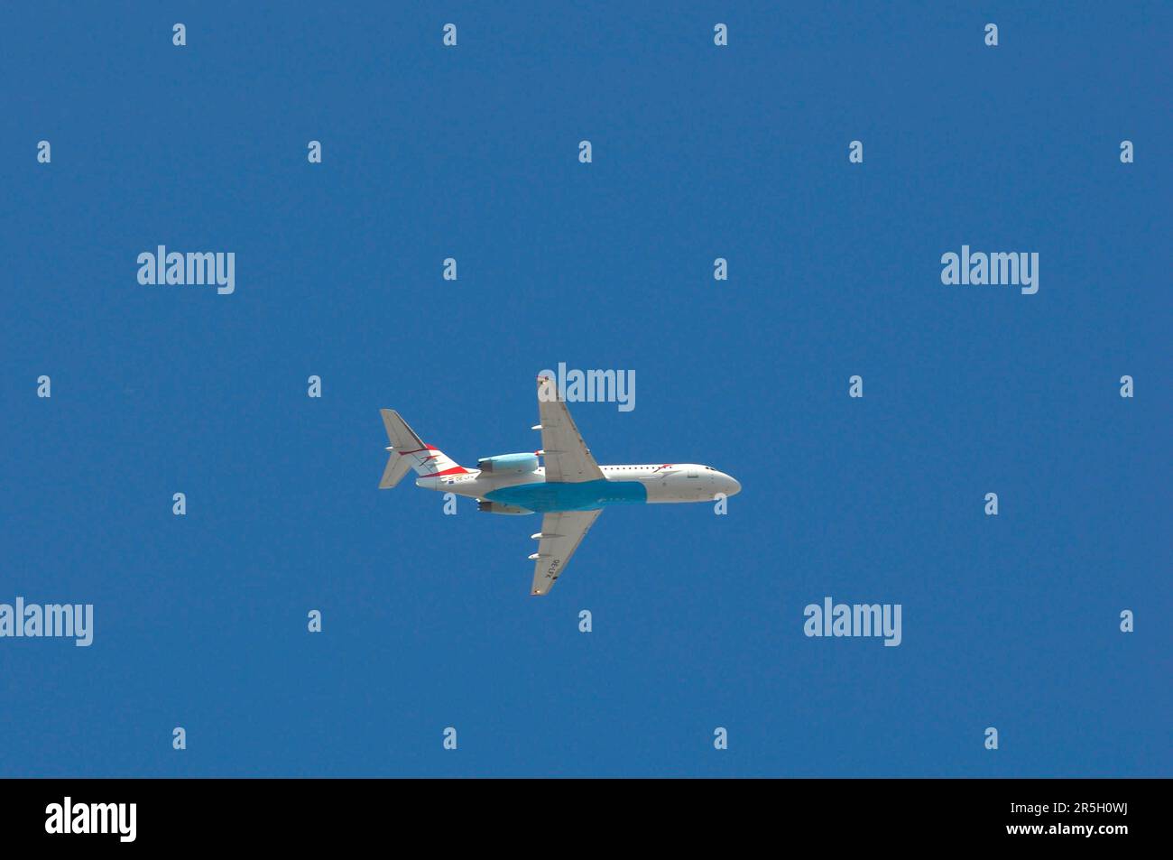 Europe air traffic hi-res stock photography and images - Alamy