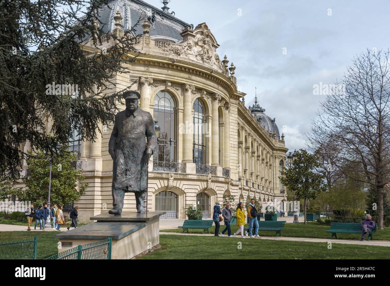Statue of Winston Churchill by Jean Cardot outside Petit Palais in ...