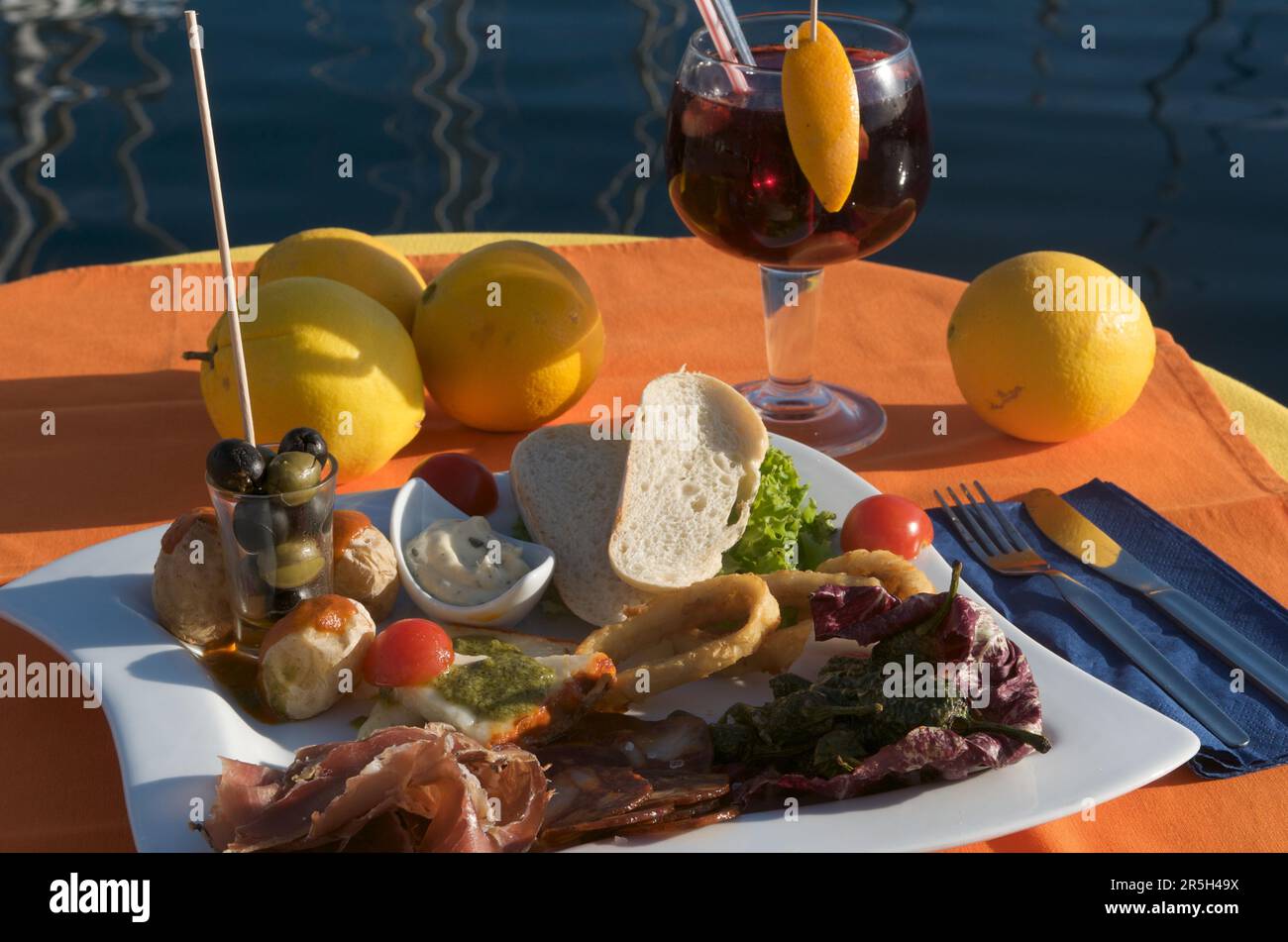 La gran tapa hi-res stock photography and images - Alamy