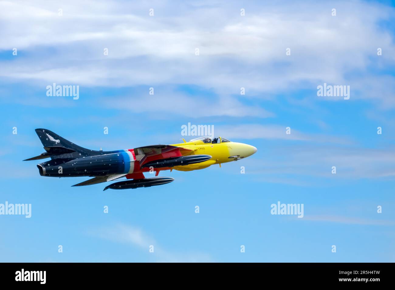 Hawker Hunter Miss Demeanour Aerial Display at Shoreham Airshow Stock ...