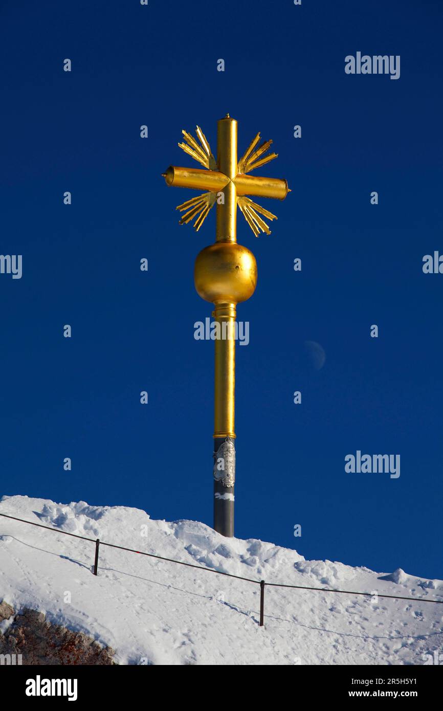 Summit cross, Zugspitze, 2962 m, Bavaria, Germany, Cross Stock Photo ...