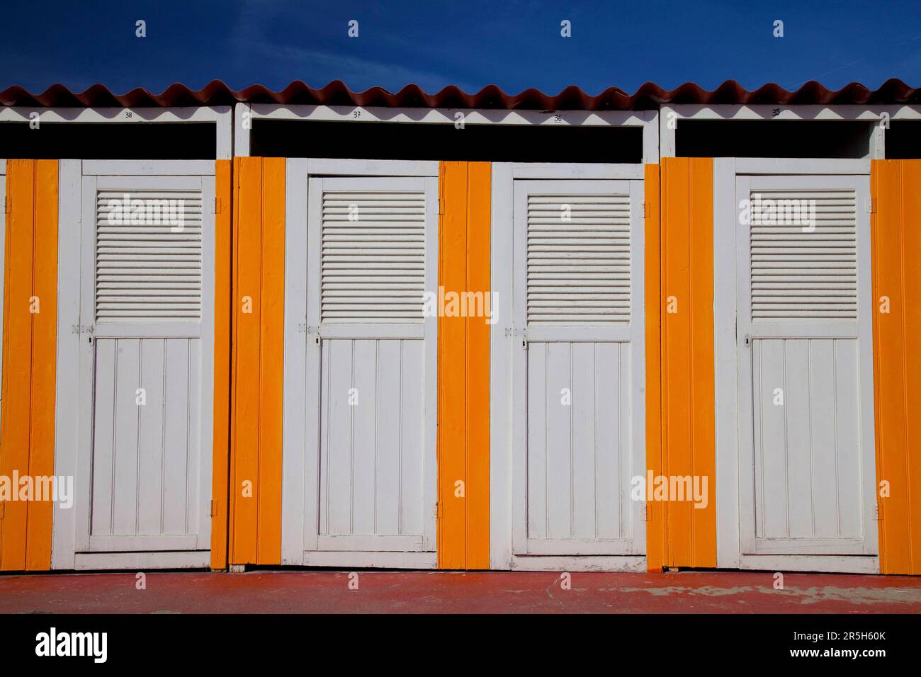 Changing rooms on the beach, Pietra Ligure, Riviera, Liguria, Italy ...