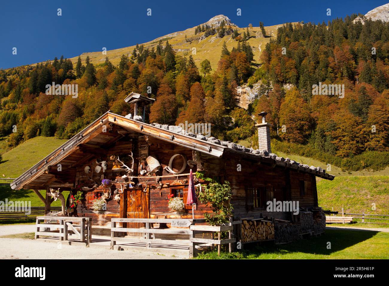 Alpine hut, Eng, Hinterriss, Karwendel valley, Bavaria, wooden hut ...