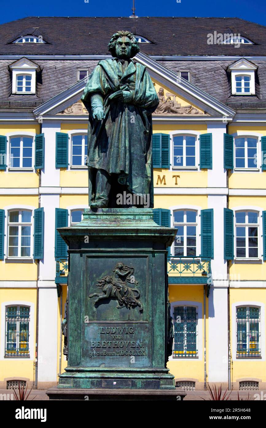 Beethoven Monument, Muensterplatz, Bonn, Rhineland, North Rhine ...