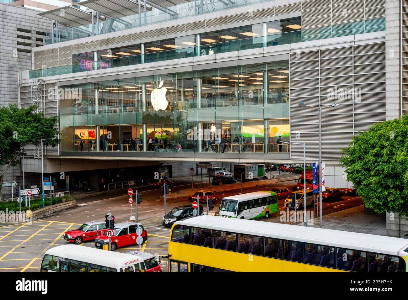 The Apple Store At The IFC Mall, Hong Kong Island, Hong Kong, China ...