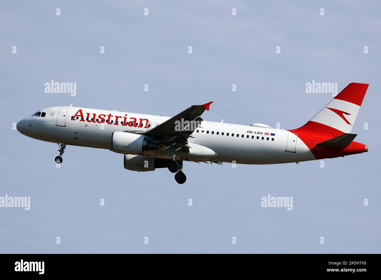 AUSTRIAN AIRLINES NEW ROUTES TO SICILY in the photo an AIRBUS A320-214 ...