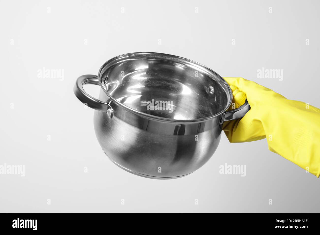 Empty pot hi-res stock photography and images - Alamy