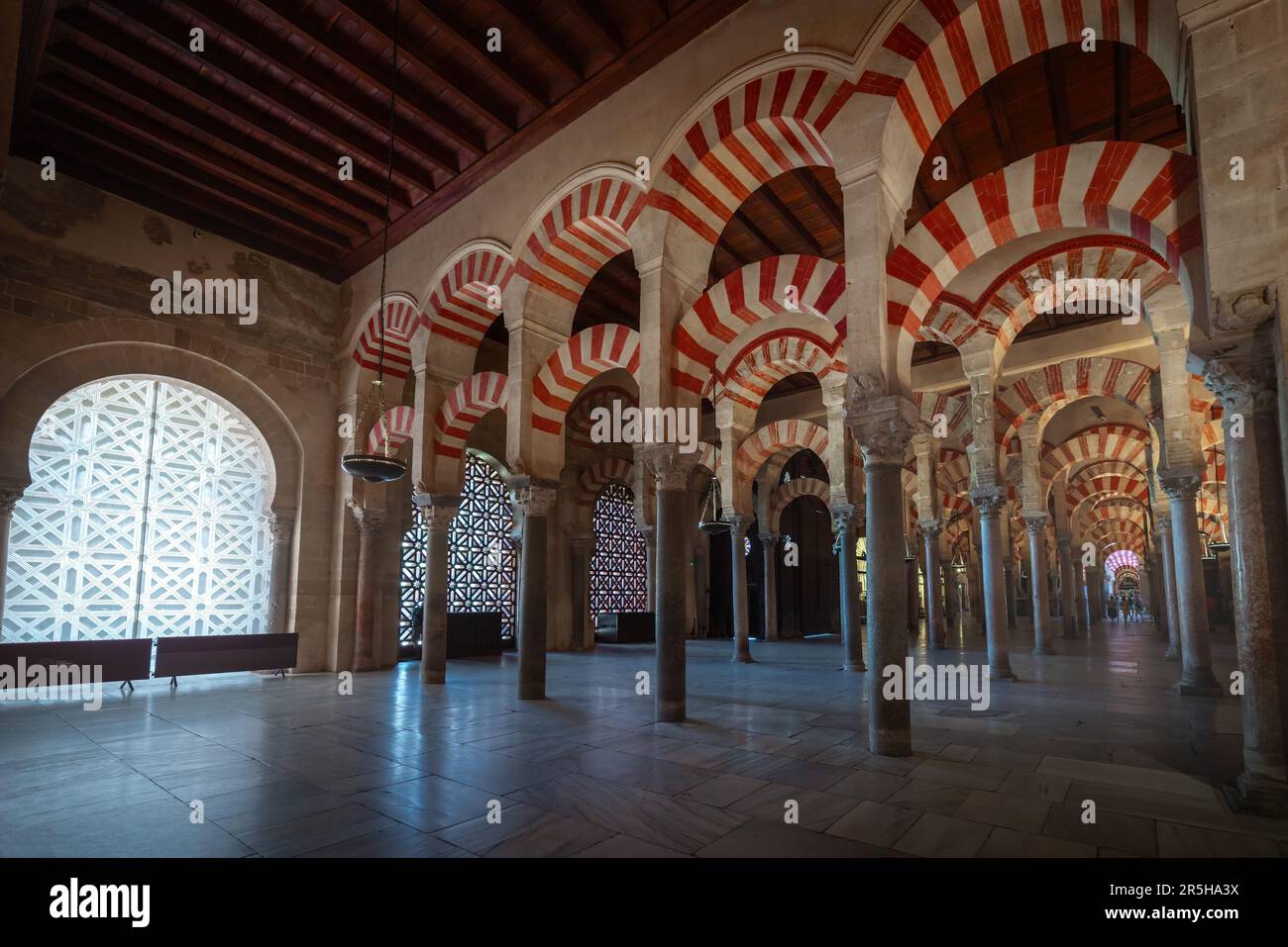 Arches, Columns and Lattice Panels at Mosque-Cathedral of Cordoba ...