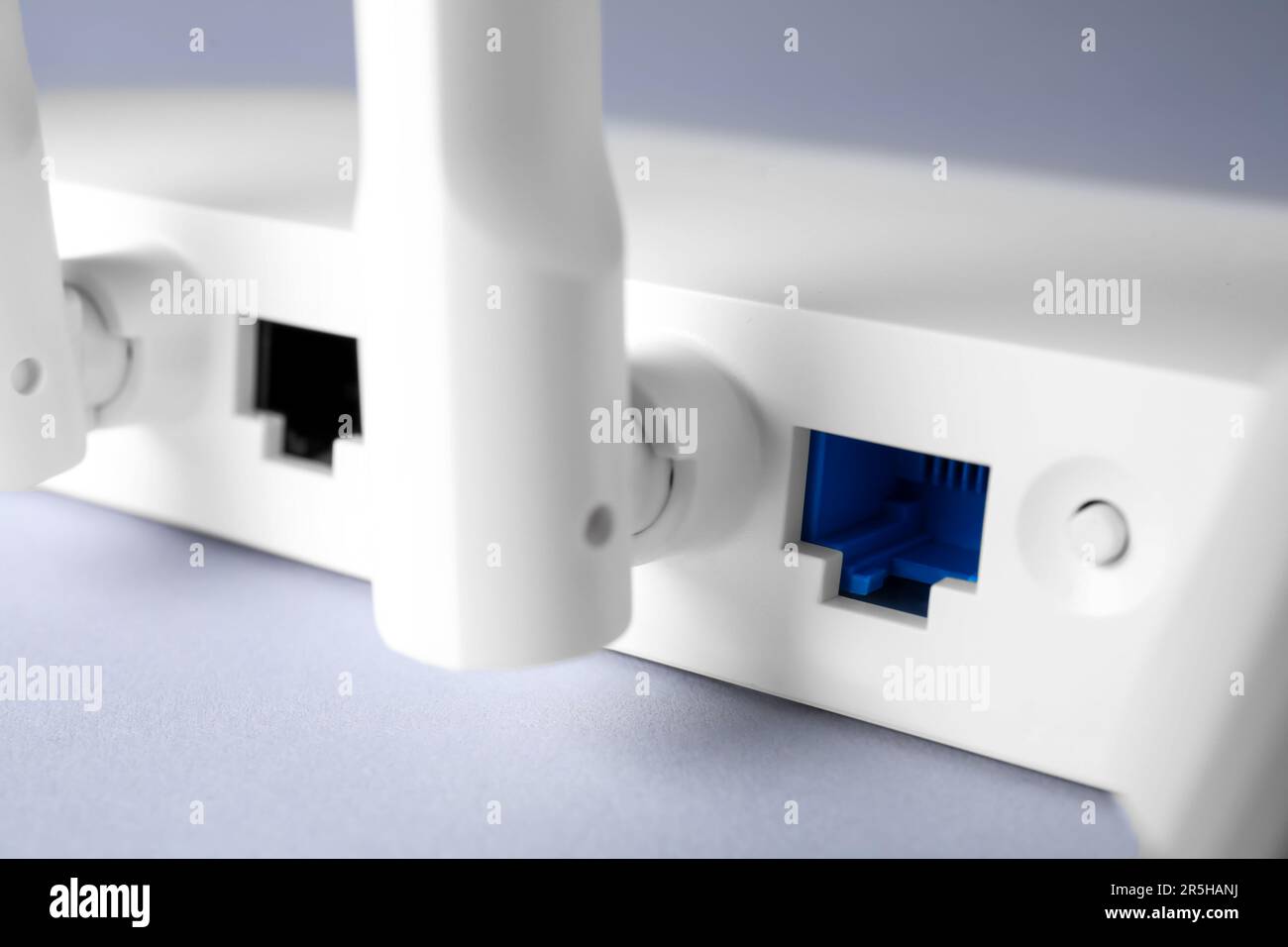 Wi fi router modem light hi-res stock photography and images - Alamy