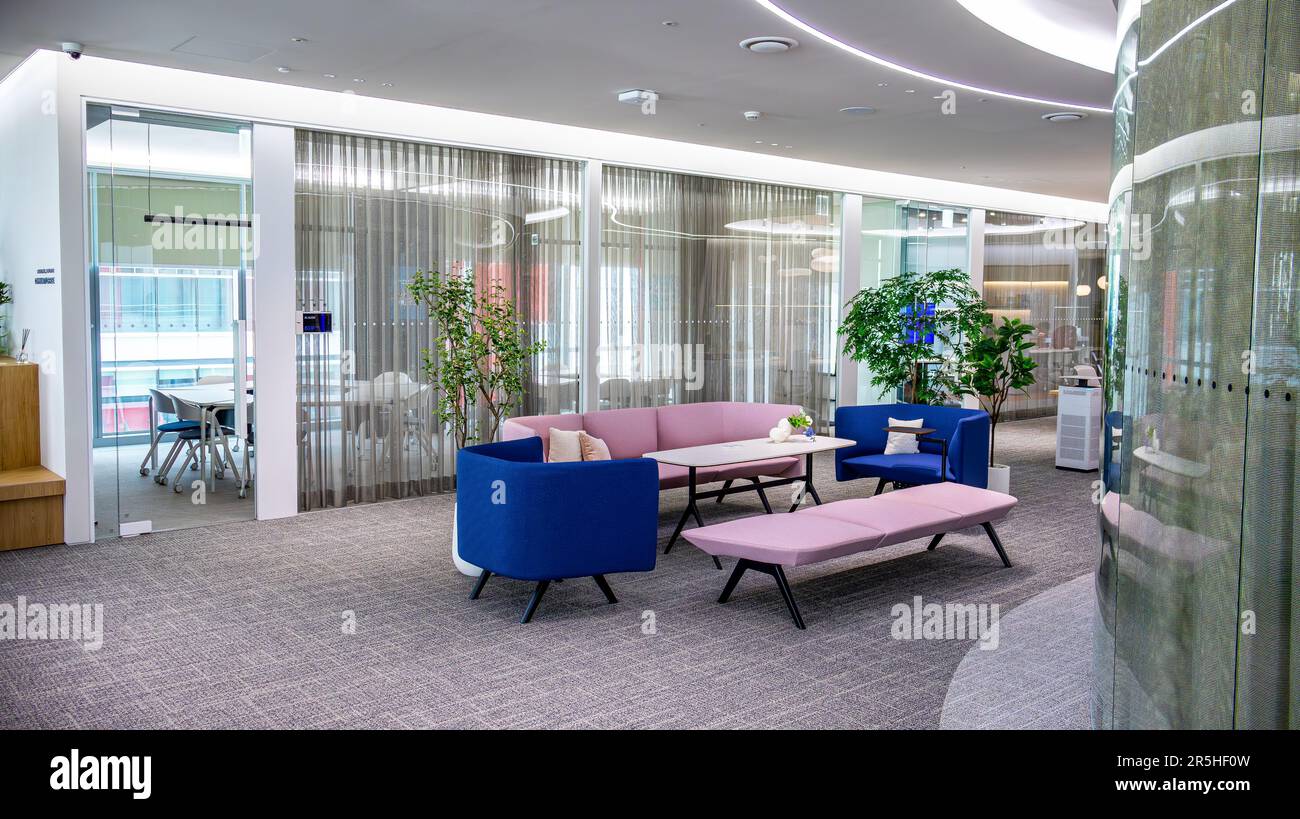 Innovative office spaces hi-res stock photography and images - Alamy