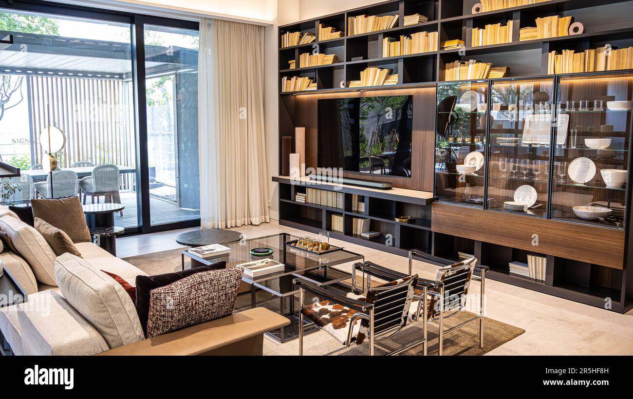 Luxury home trends hi-res stock photography and images - Alamy