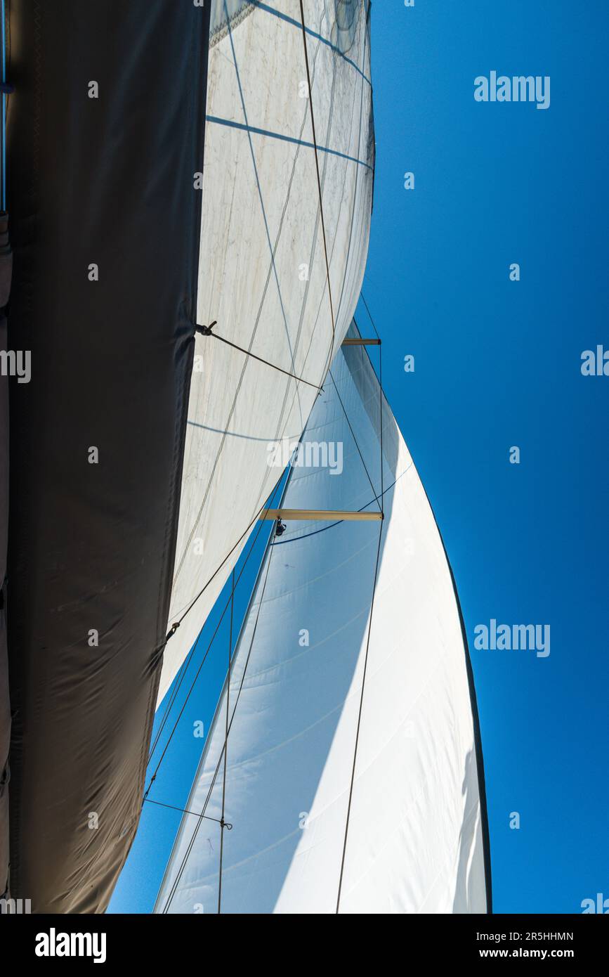 Tall ship color sails hi-res stock photography and images - Alamy