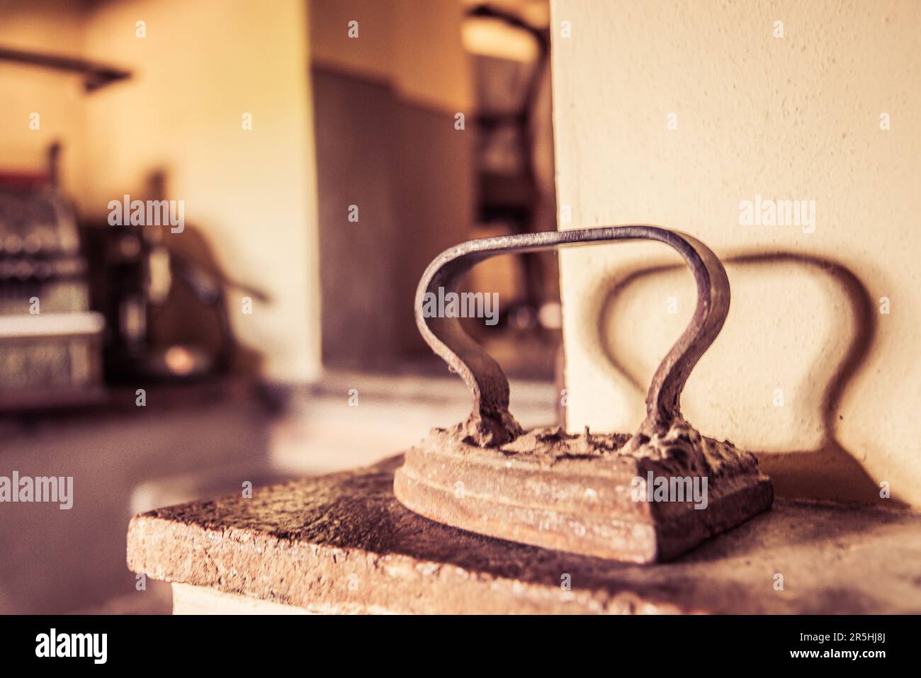 Household antique items hi-res stock photography and images - Alamy