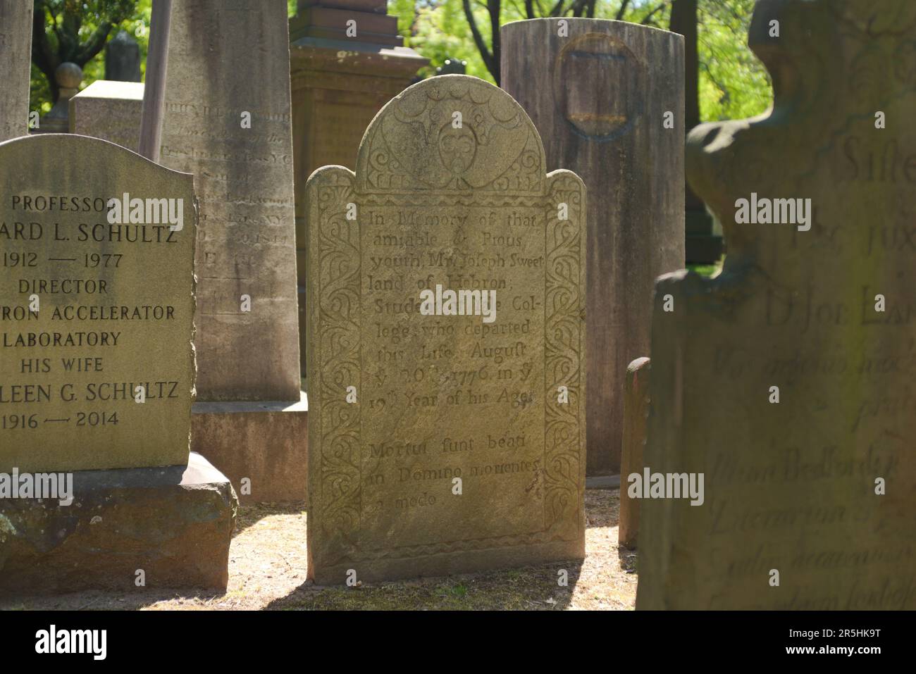 Photo of a very old, vintage, antique tombstone (headstone) at the ...