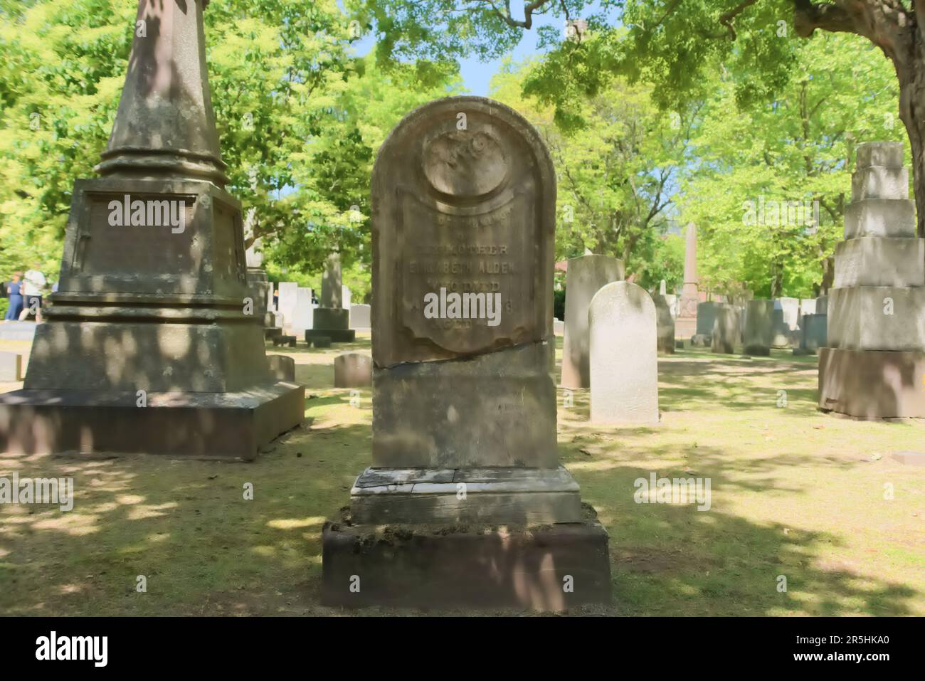 Photo of a very old, vintage, antique tombstone (headstone) at the ...