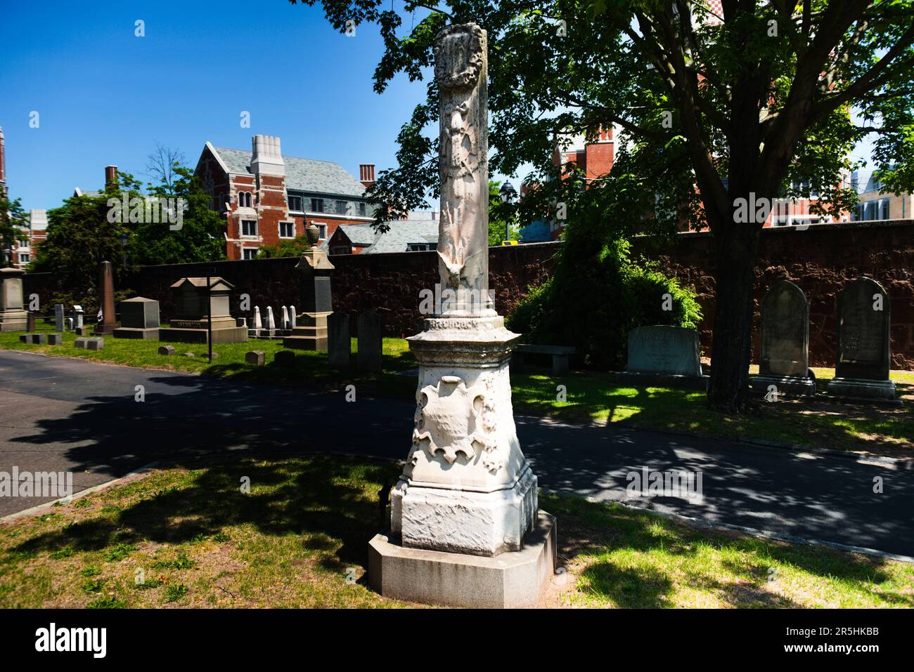 Photo of a very old, vintage, antique tombstone (headstone) at the ...