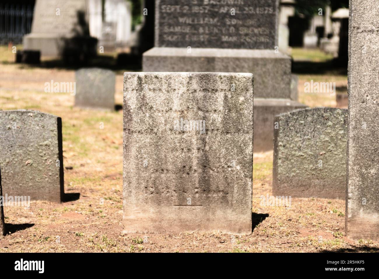 Photo of a very old, vintage, antique tombstone (headstone) at the ...