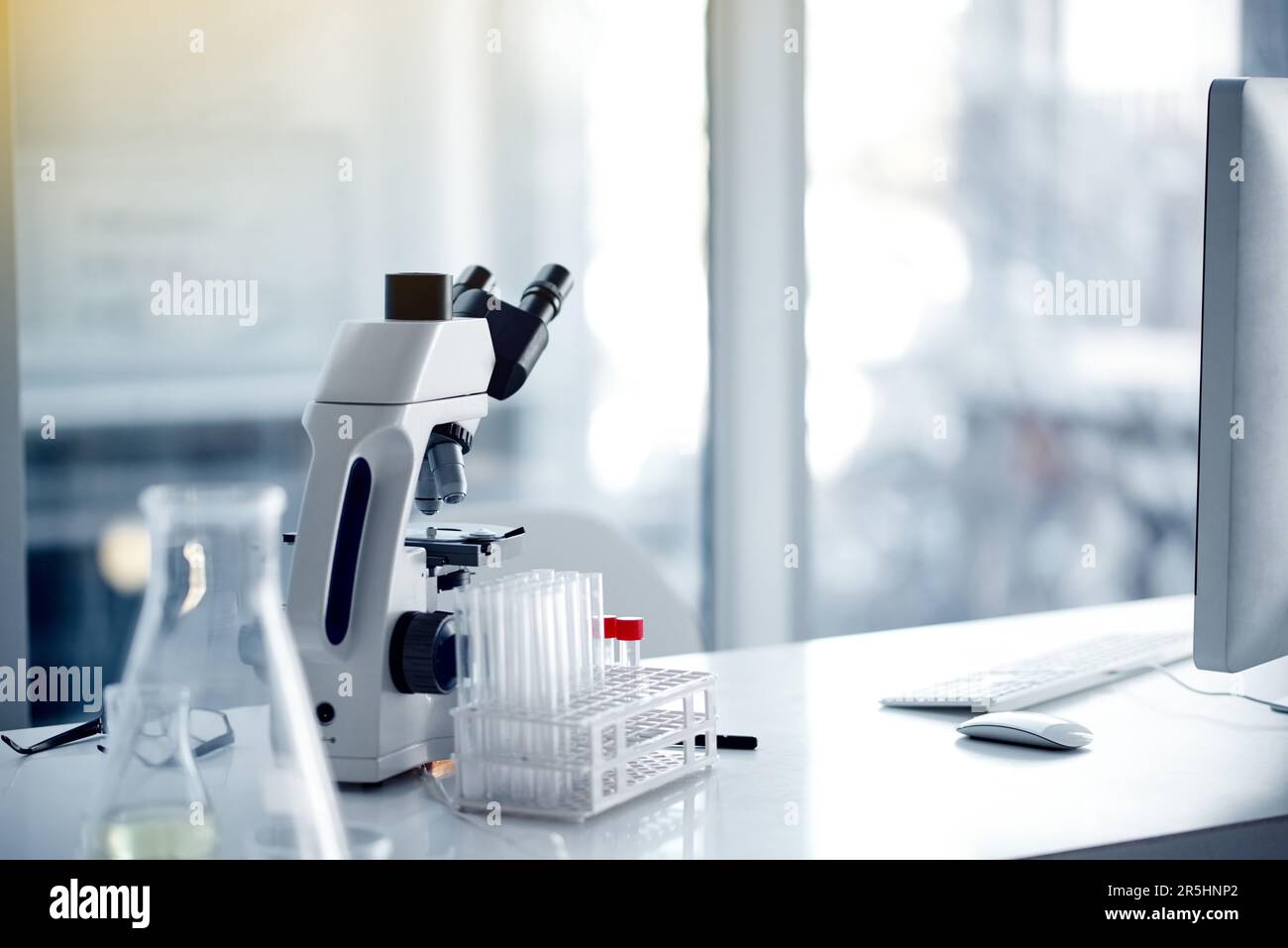 Lab essentials hi-res stock photography and images - Alamy