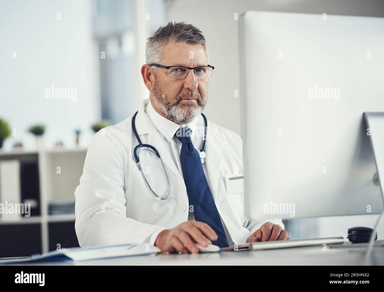 Health technology advancements hi-res stock photography and images - Alamy