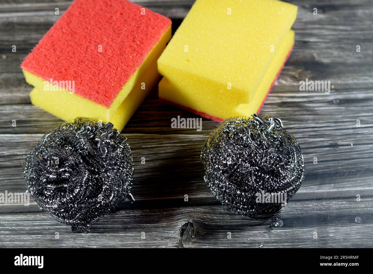 Wire sponge, steel wool, a bundle of very fine and flexible sharp edged ...