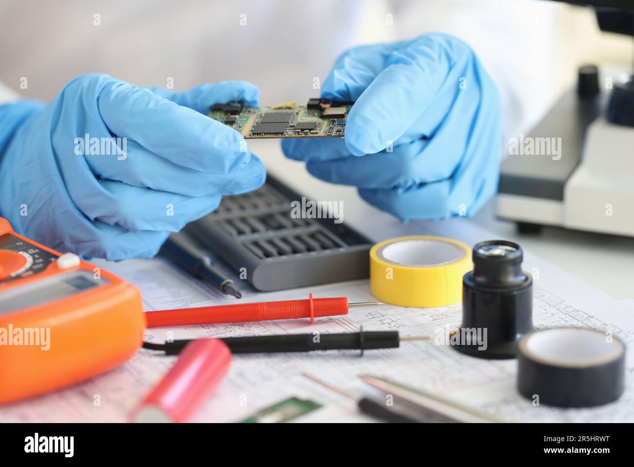 Chip and motherboard repair engineer. Repair of computer equipment and ...