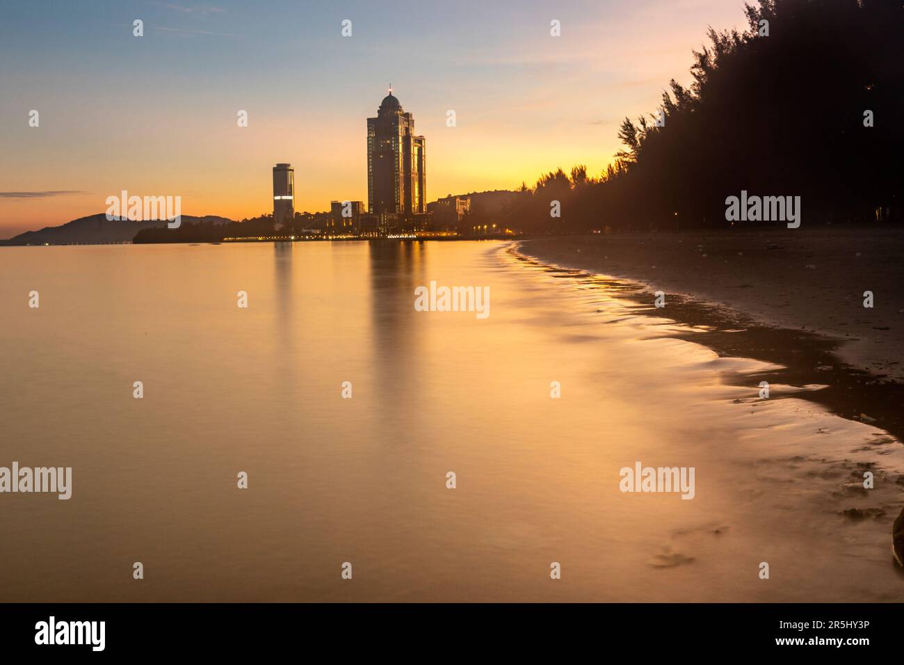 Menara kinabalu hi-res stock photography and images - Alamy
