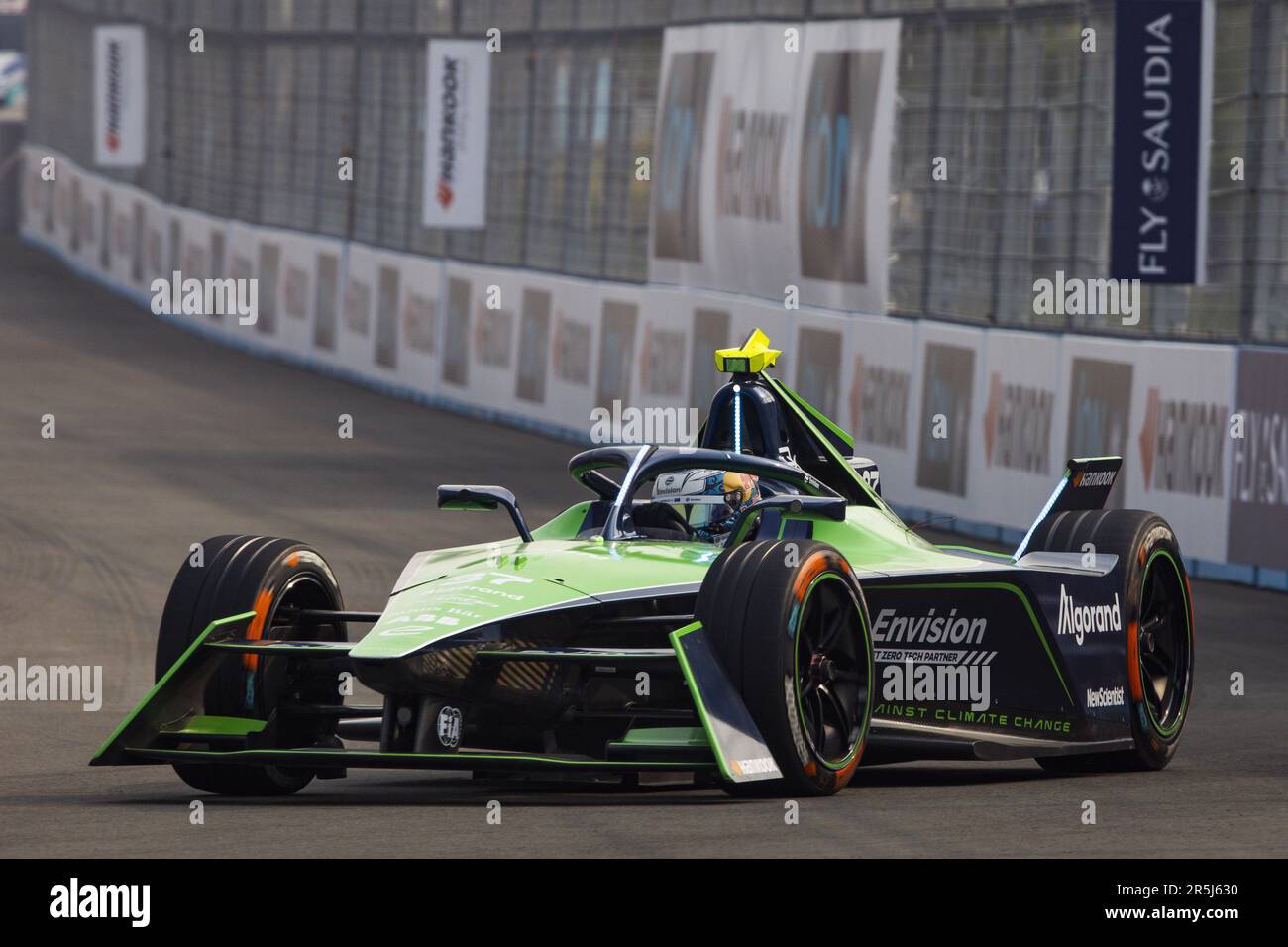 E 6 2 37 hi-res stock photography and images - Alamy