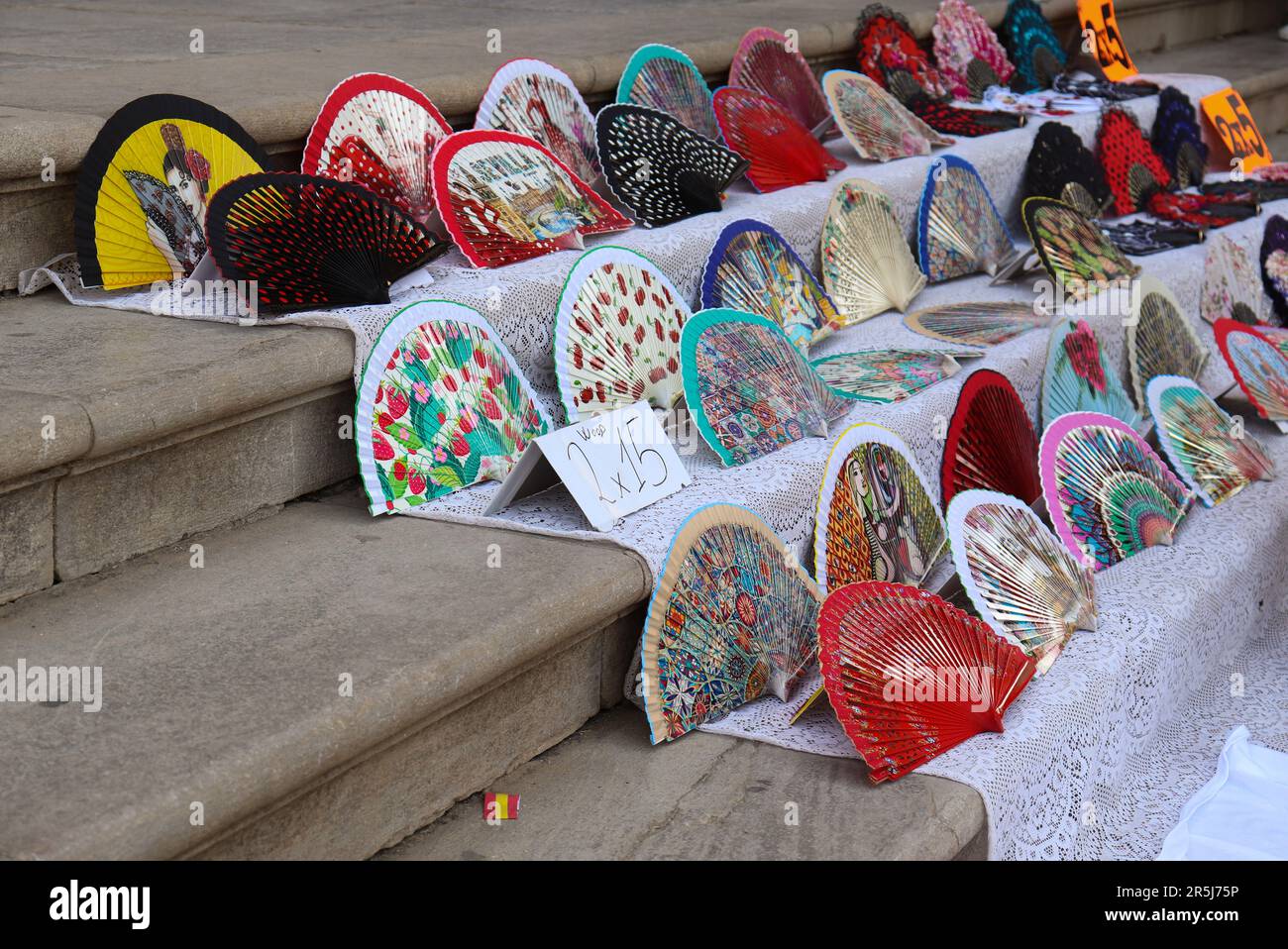 The Spanish fan, known as pericón, is one of the most famous Spanish ...