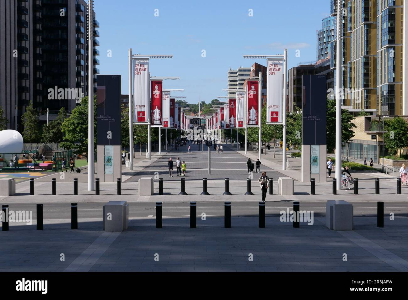 Olympic way at Wembley stadium Stock Photo - Alamy
