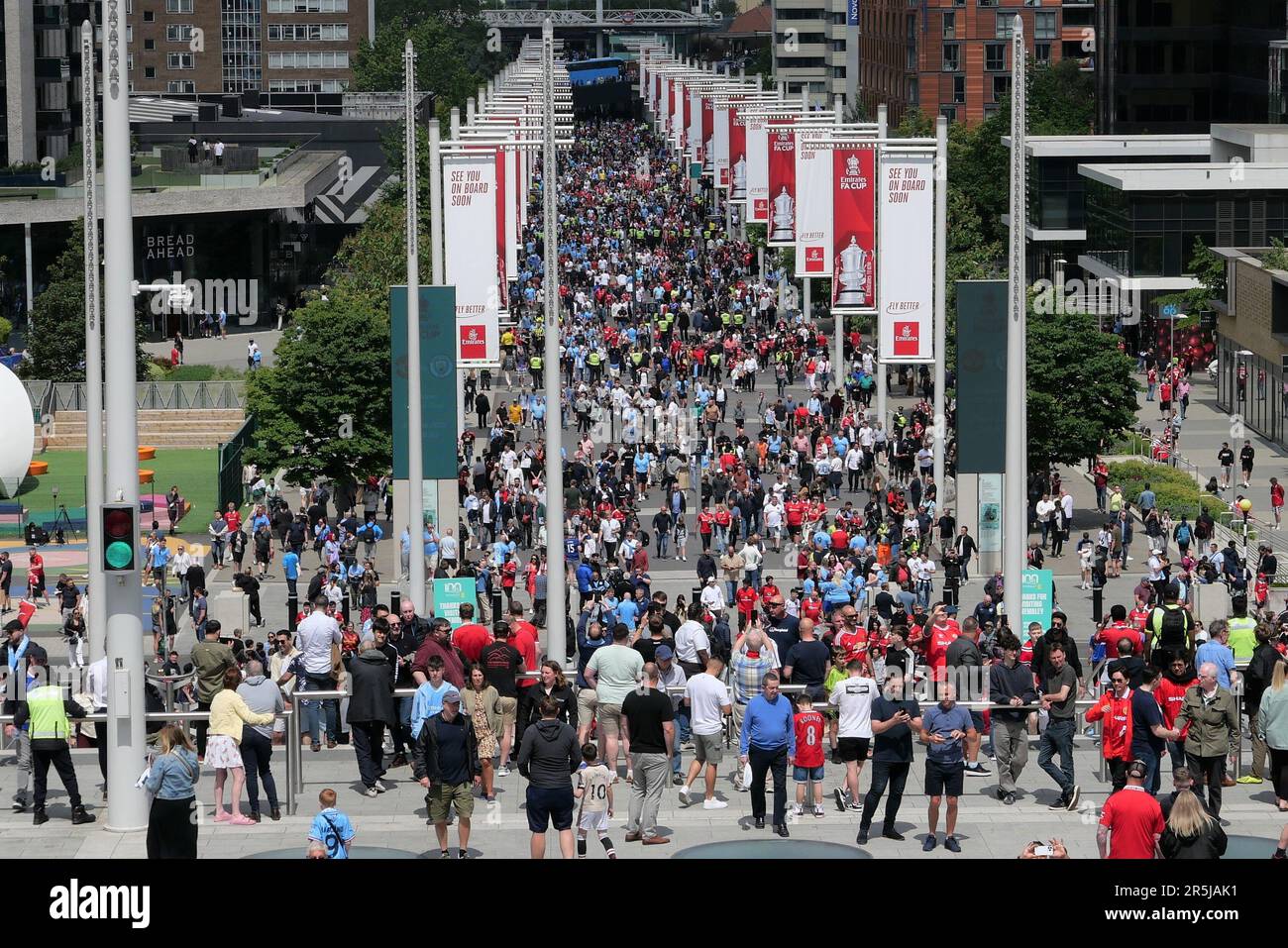 Olympic Way at Wembley stadium Stock Photo - Alamy