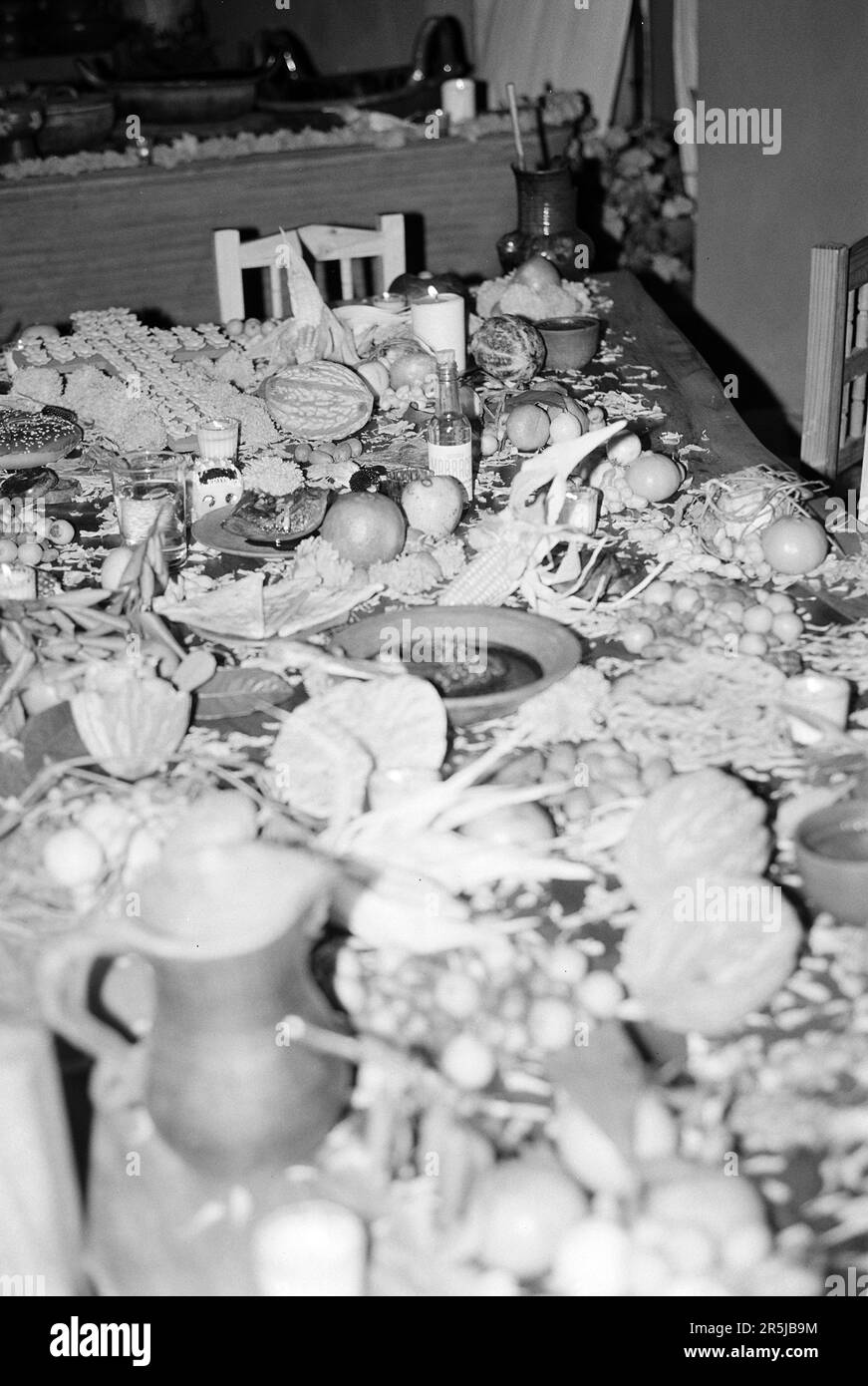Table Offrenda For Day of the Dead in Mexico Stock Photo - Alamy