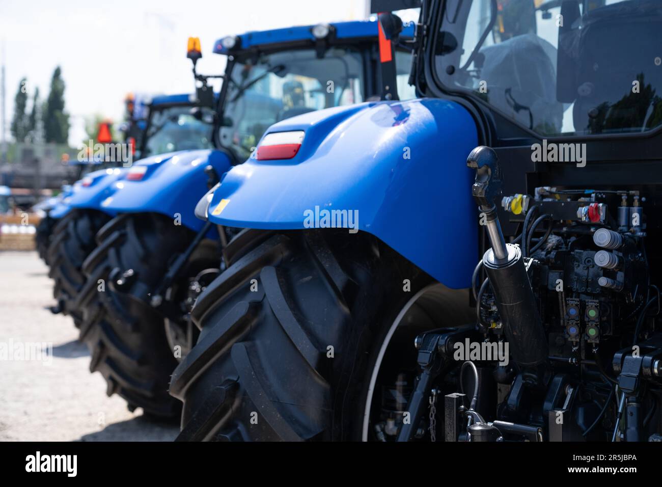 Tractors in a row hi-res stock photography and images - Alamy