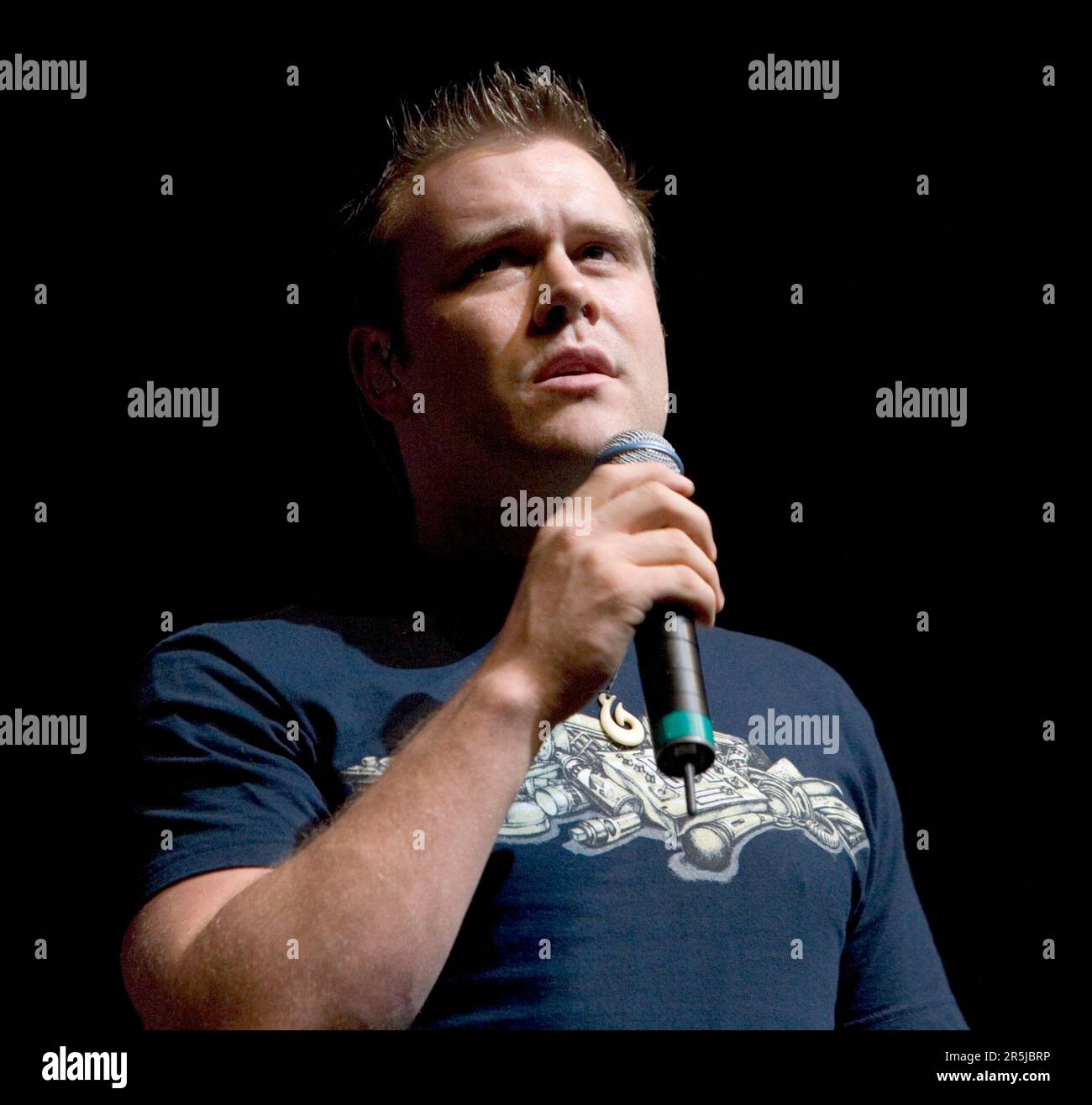 Singer daniel bedingfield hi-res stock photography and images - Alamy