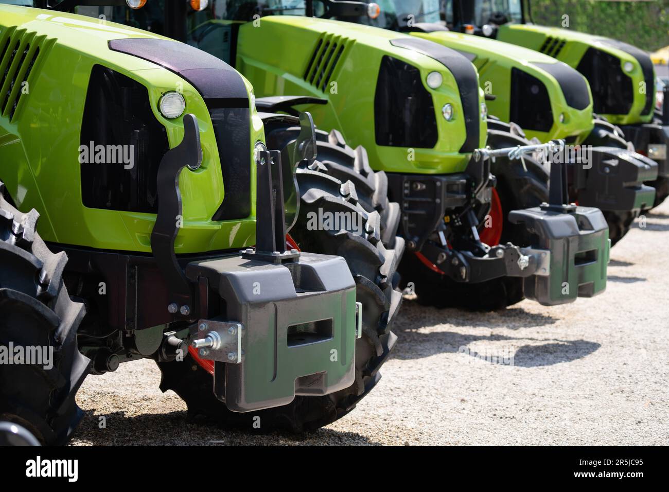 Tractors in a row hi-res stock photography and images - Alamy