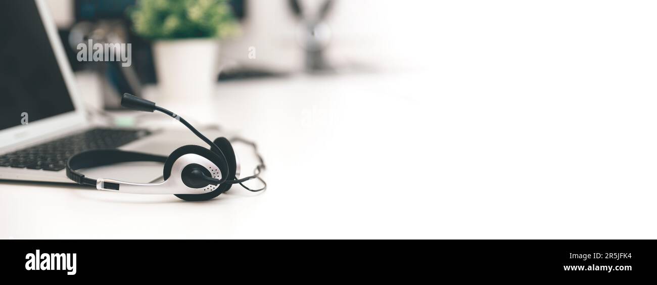 Headset for communication, call center and customer service help desk ...