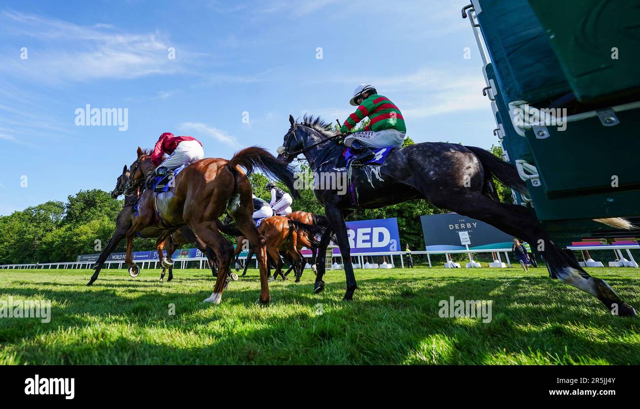 Runners and riders start The Rio Ferdinand Foundation Northern Dancer ...