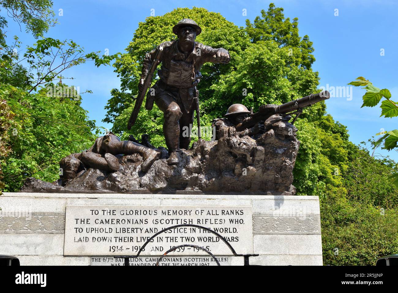 Cameronians War Memorial Stock Photo - Alamy
