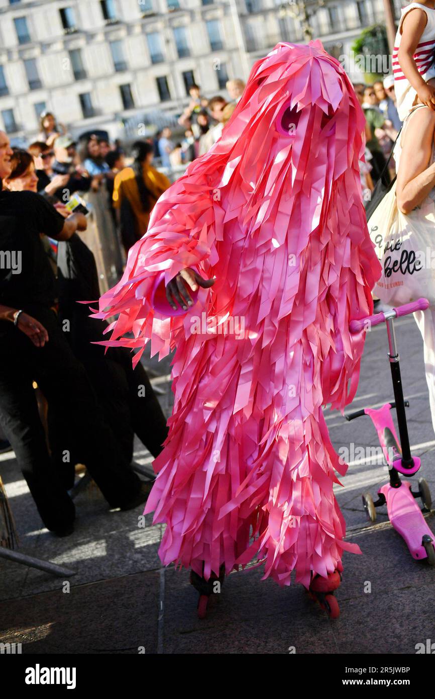 Paris, France. 04th June, 2023. Yetis Pop by Gregg Brehin, from the ...