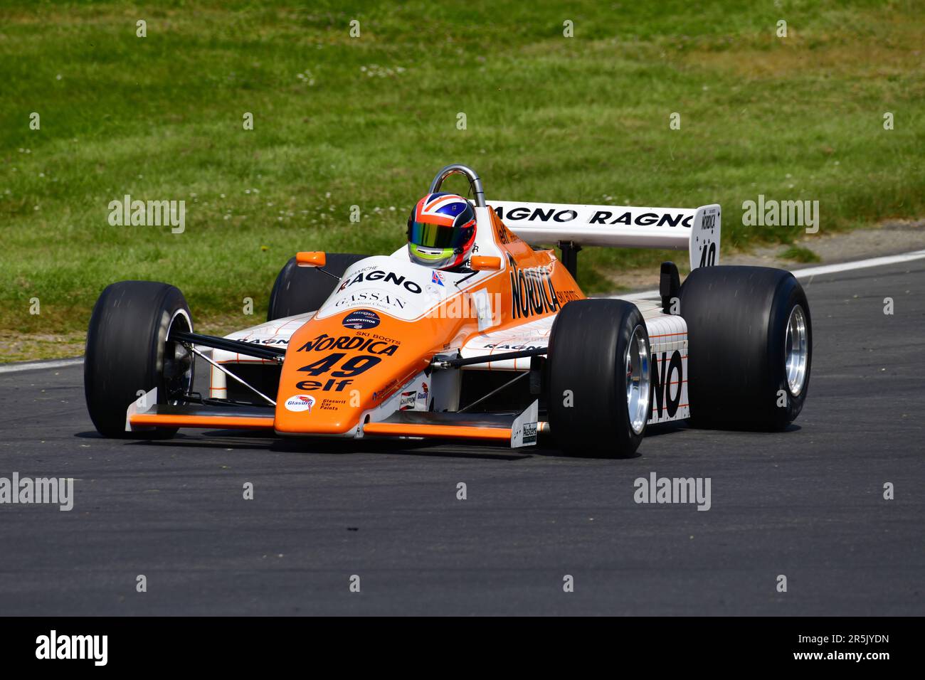 Neil Glover, Arrows A5, Masters Racing Legends, two races of twenty ...