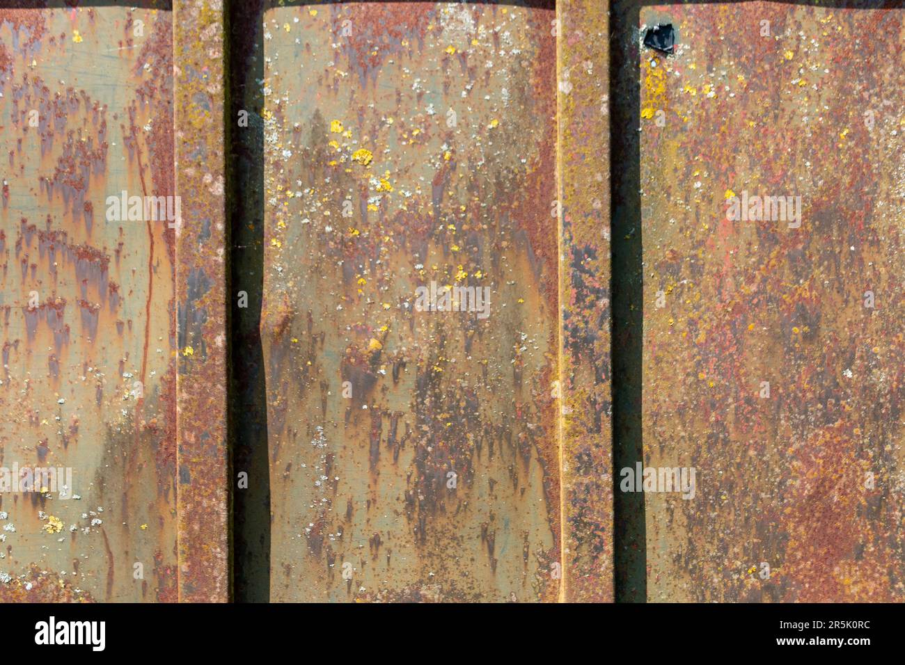 A close up view of a rusted old container Stock Photo - Alamy