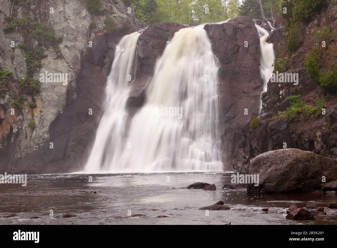Cascade river falls hi-res stock photography and images - Alamy