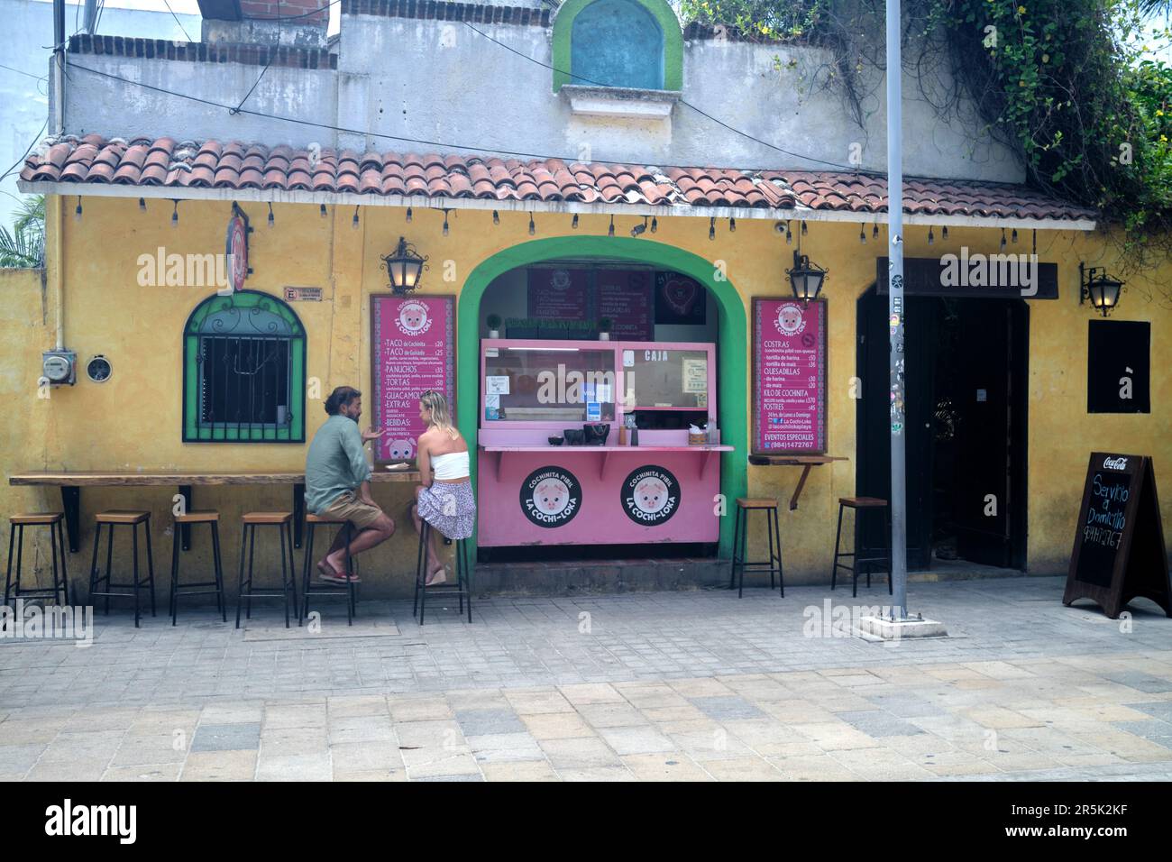 La Cochi Loka - Conchinita Pibil Street Food Bar Playa Del Carmen ...